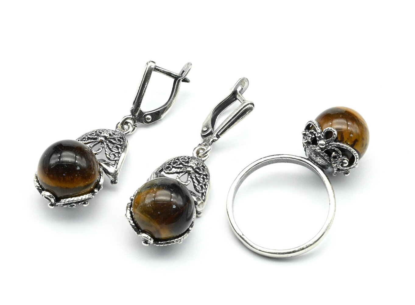 Комплект бижутерии: серьги, кольцо, тигровый глаз