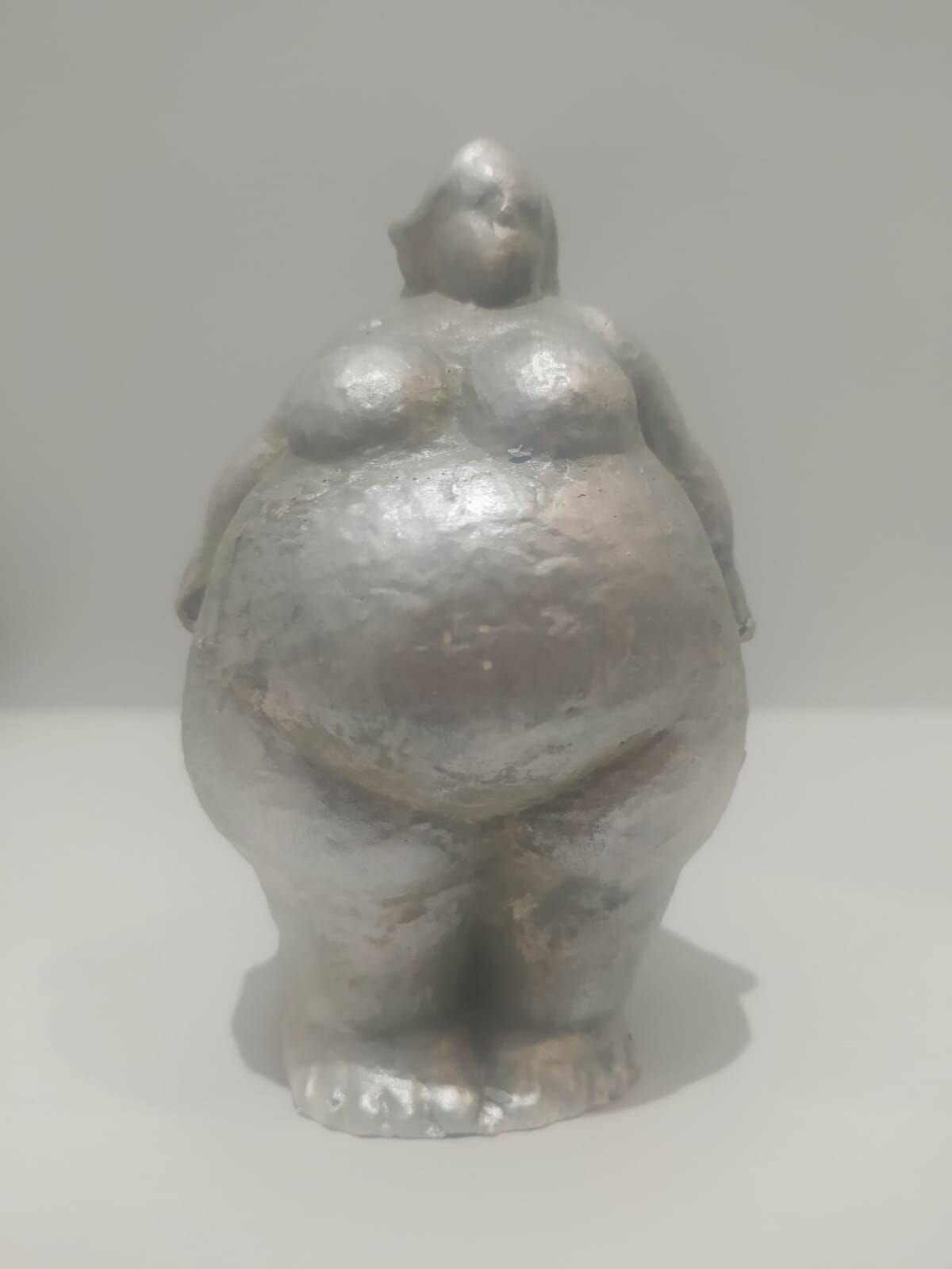 Статуэтка стоящая Женщина, красавица, под серебро, фигурка, декор на стол для дома