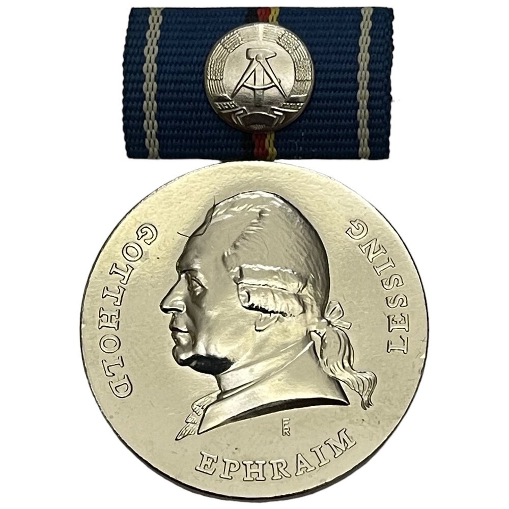 Германия (ГДР), медаль "Лессинга" серебряная степень 1974-1990 гг. (магнитится)