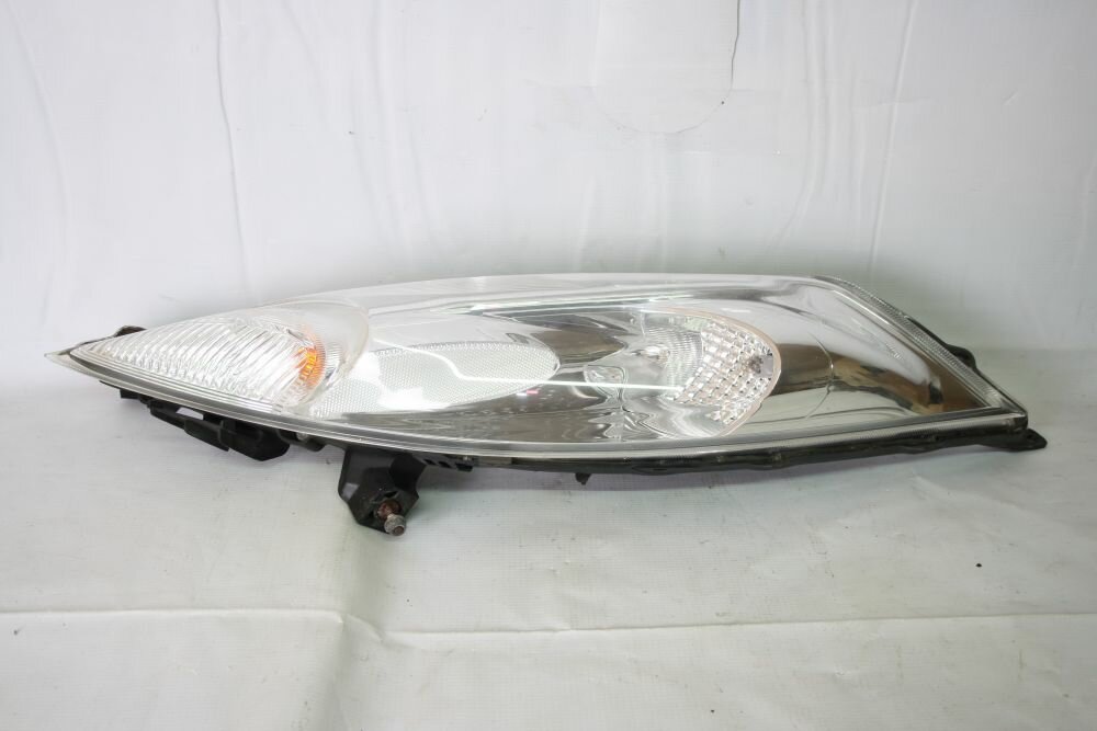 Габаритный фонарь передний левый Nissan Juke I 261251KL0B