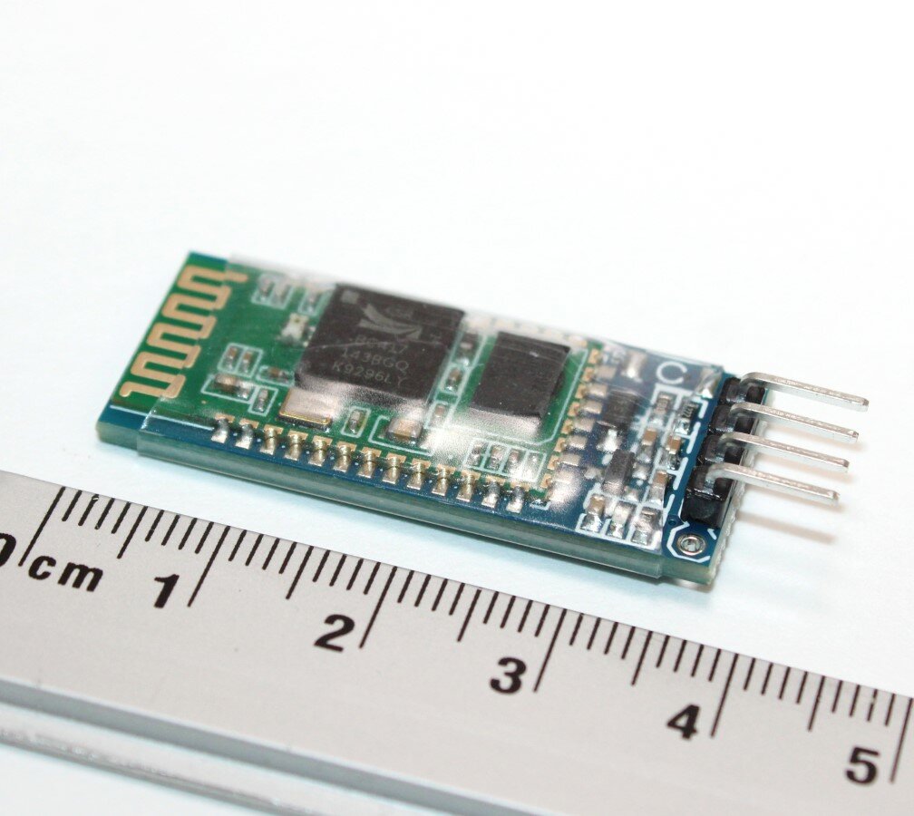 HC-06, Bluetooth модуль, (UART, Uпит.=5VDC, протокол: v2.0+EDR, скорость: 9600, режимы: Ведомый (Slave))