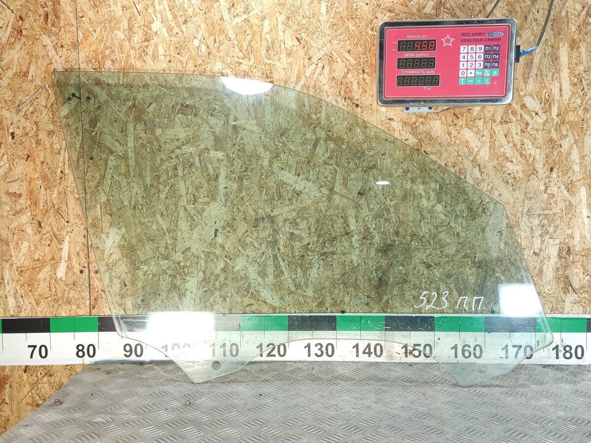 Стекло двери передней правой BMW X5 2007-2013 51337137014