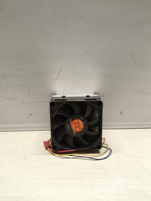 Кулер CPU AMD Thermaltake M.I.T. алюминий 3Pin