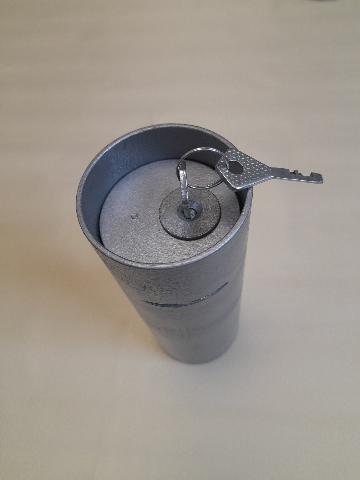 Сейф встраиваемый под розетку усиленный