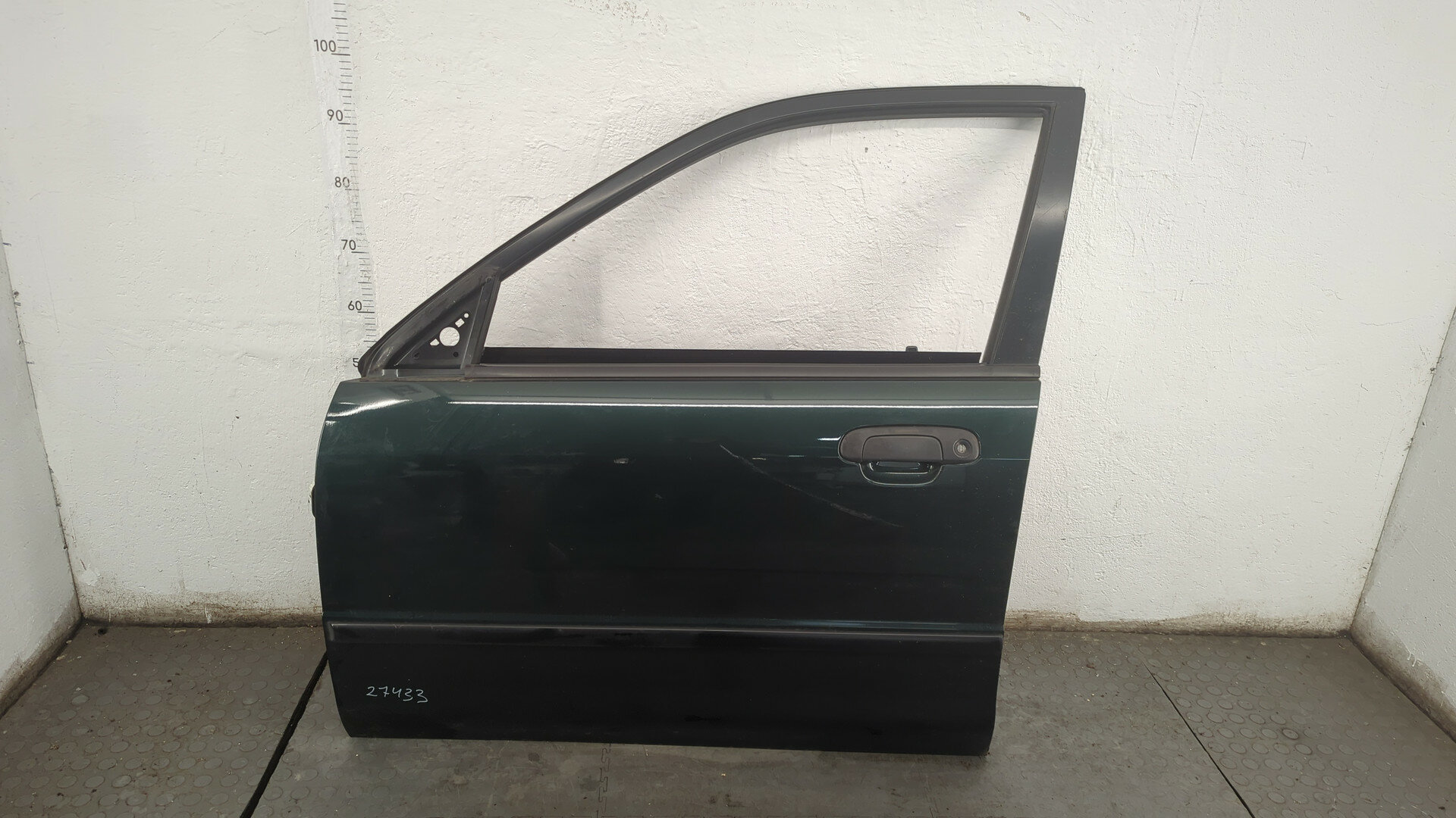 Дверь боковая (легковая) левая передняя Mazda 323 (BJ) Б/У