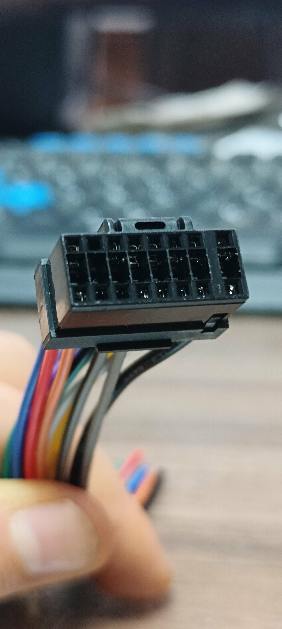 Разъем (штекер) 13 контактов аудио Alpine / JVC / ISO