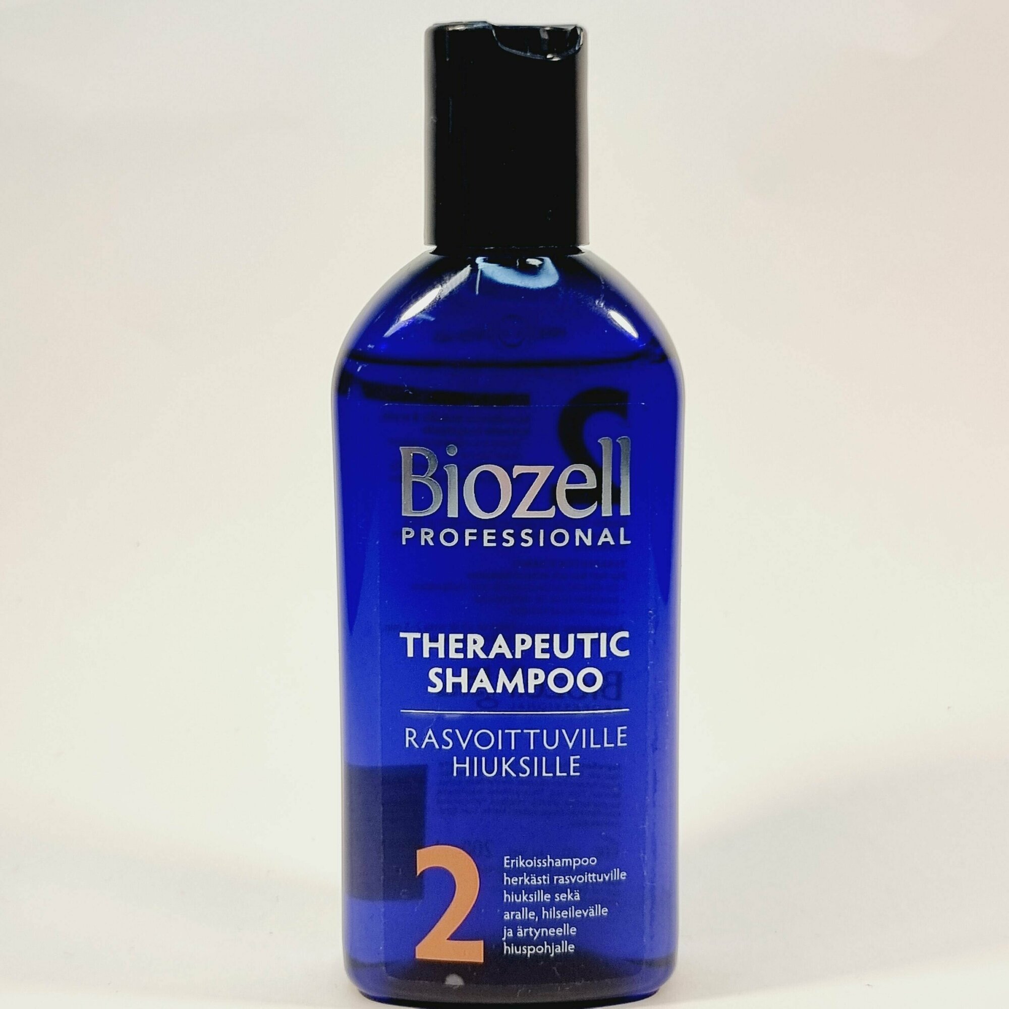 Лечебный шампунь для жирных волос, шелушащейся и раздраженной кожи головы Biozell Therapeutic 200 мл (Из Финляндии)