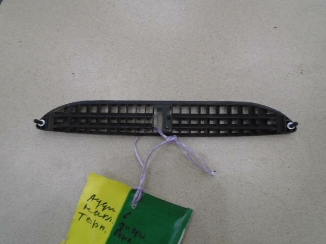 Дефлектор воздушный от Audi A6 C5 1997-2004