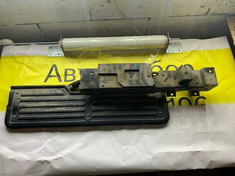 Электроподножка задняя левая Toyota 7950024200