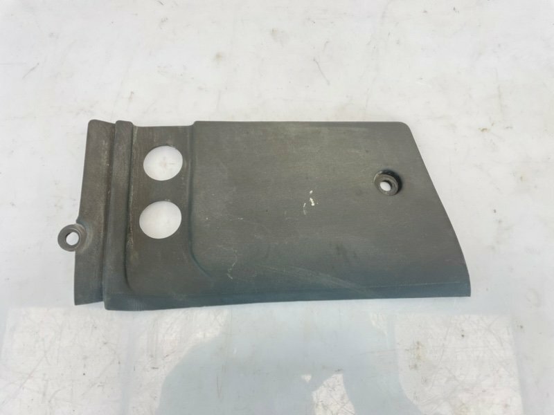 Б/У накладка Faw J6 2022 nЦарапинки на лицевой части. 54615 FAW арт. 5302772A01