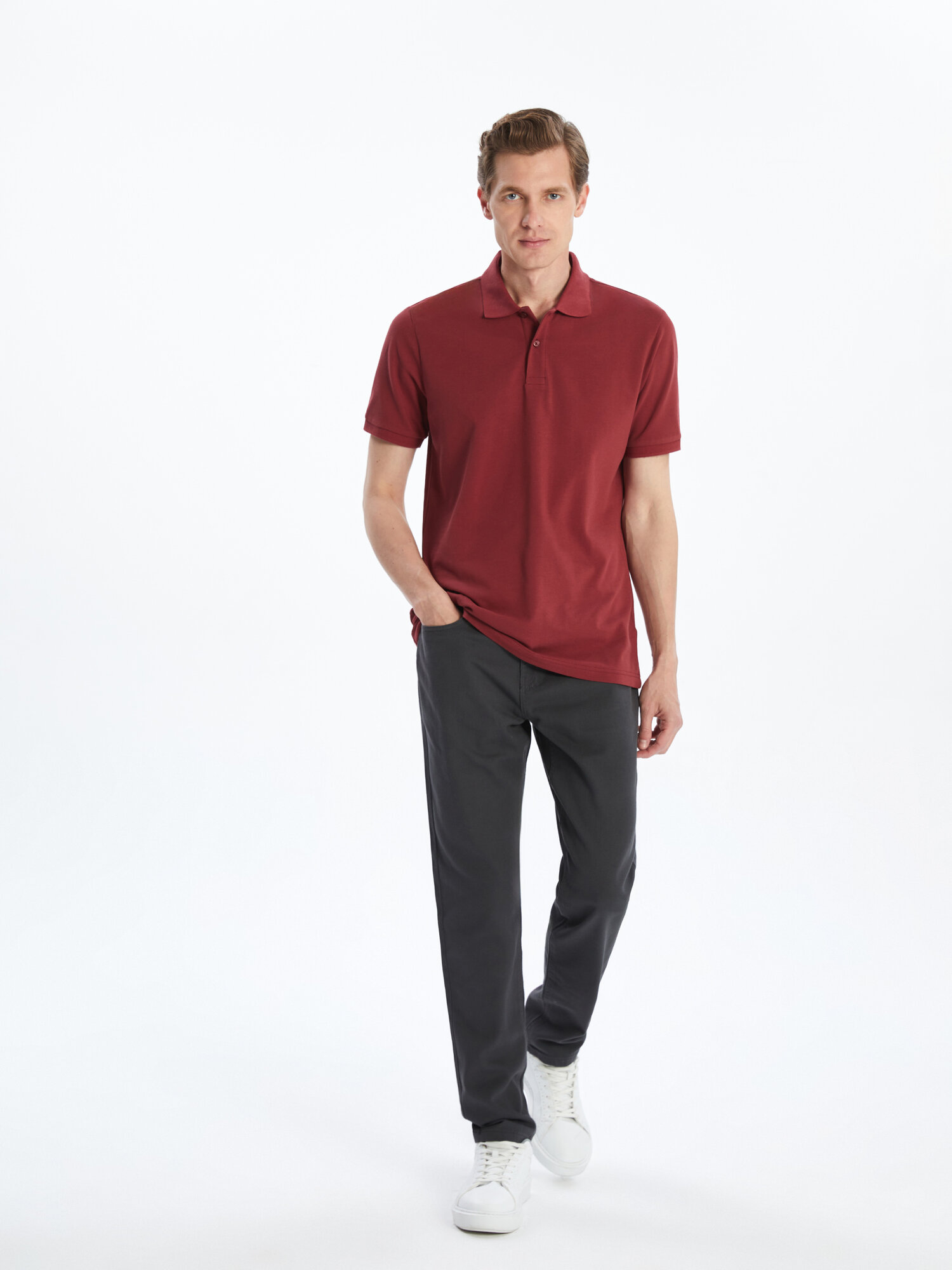 Брюки чинос