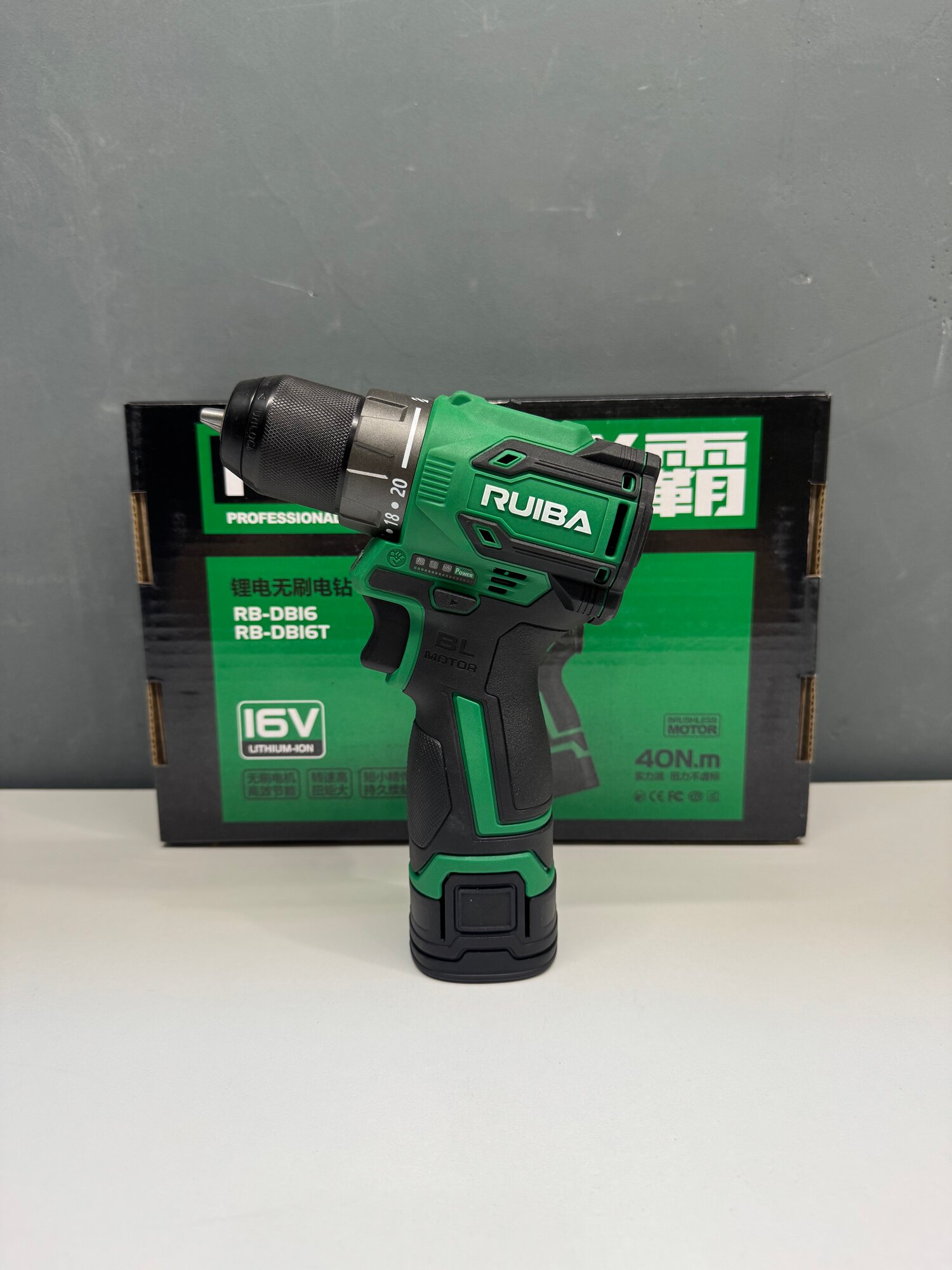 Шуруповёрт Ruiba RB-DB16T, аккумуляторный, с 2 аккумуляторами по 2 Ач