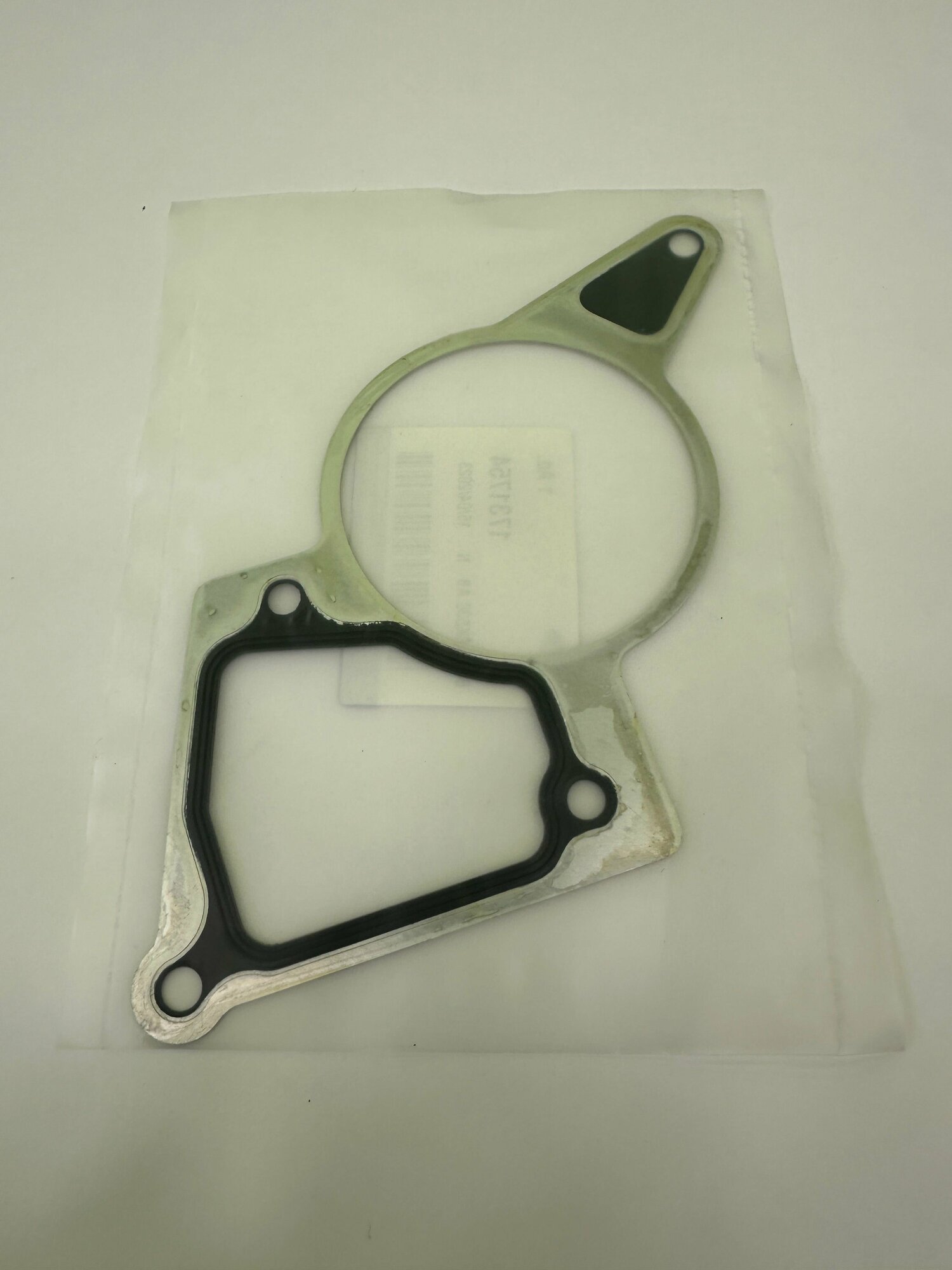 FORD 1731754 Прокладка вакуумного насоса — купить по низкой цене на ...