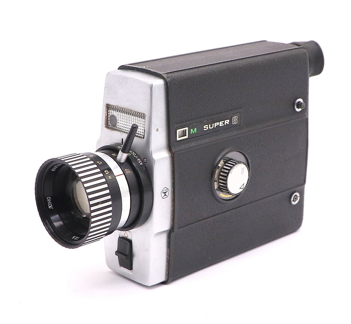 Советская киносъемочная камера Аврора 215