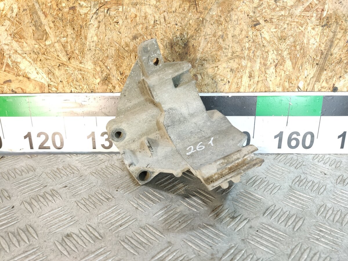 Кронштейн генератора FORD Tourneo 2002-2013 98BB10039