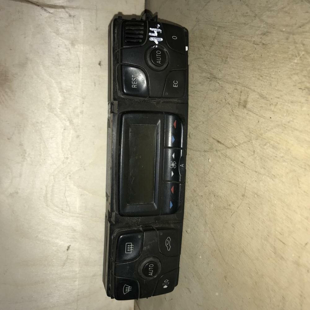 Блок управления отопителя климатической установки MERCEDES S w220 2208300185