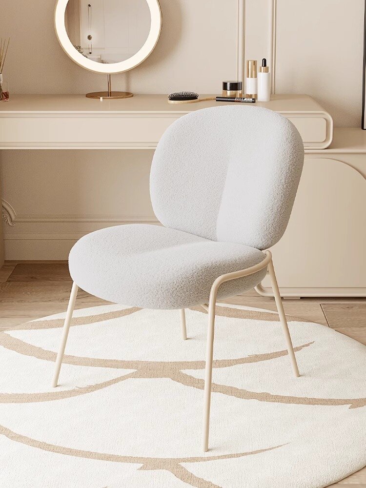 Мягкий стул Plush Chair (Стул молочный со светлыми ножками)