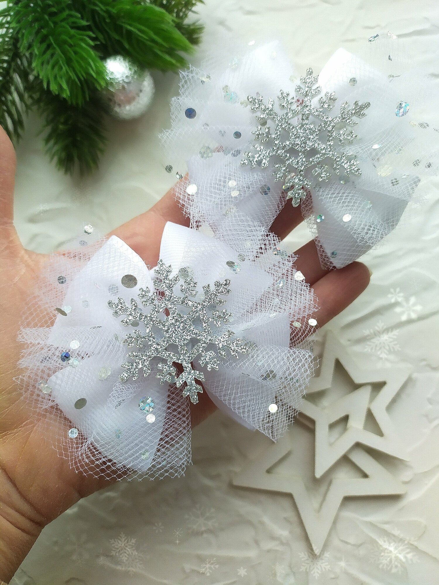 Бантики для девочек со снежинкой, 2 шт.