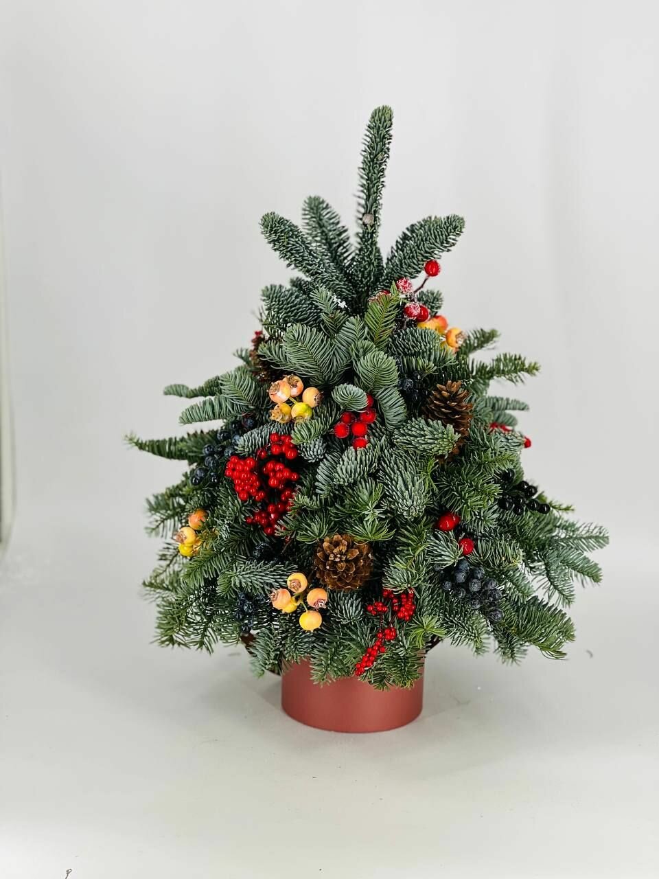 Елка живая нарядная, нобилис, новогодняя композиция настольная,50 см