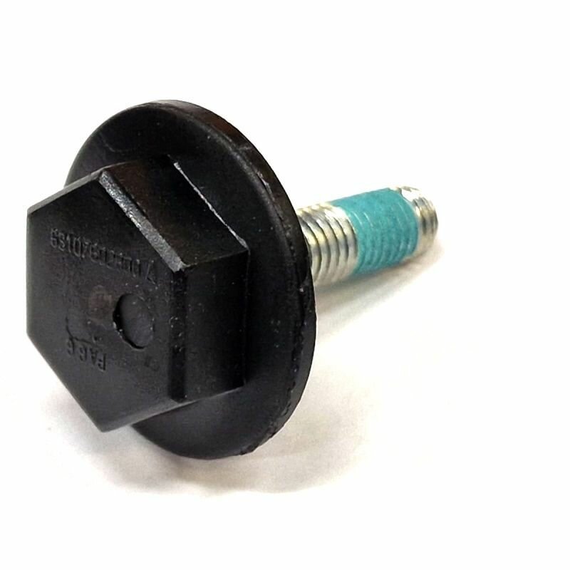 Болт крепления ножа для Viking ME/MA, STIHL RME/RMA