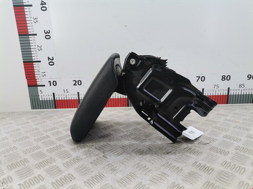 Подлокотник Audi A4 B8 8K0864283 арт. 2178076
