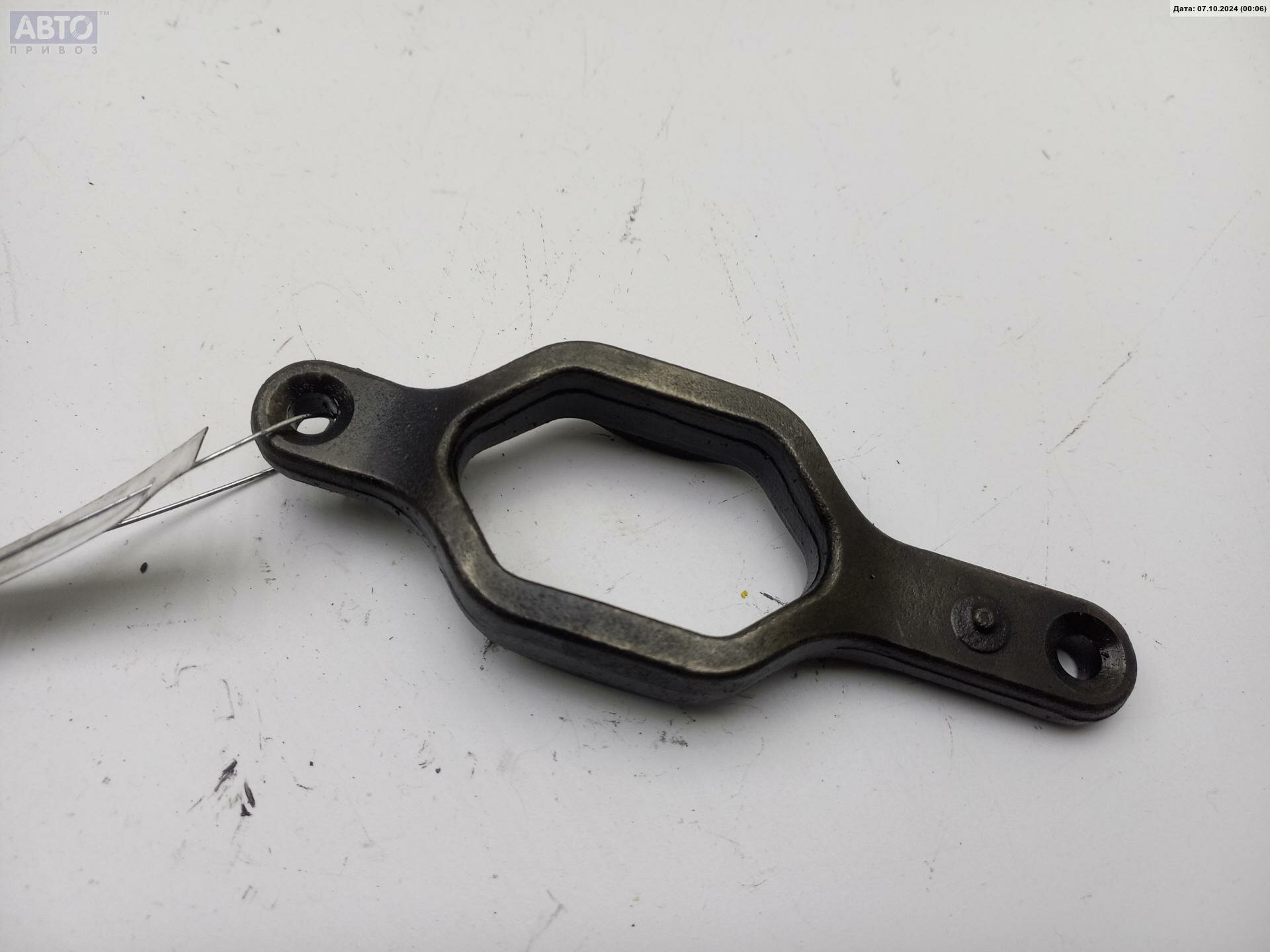 Скоба (кронштейн) крепления форсунки Opel Vectra C (2002-2008)