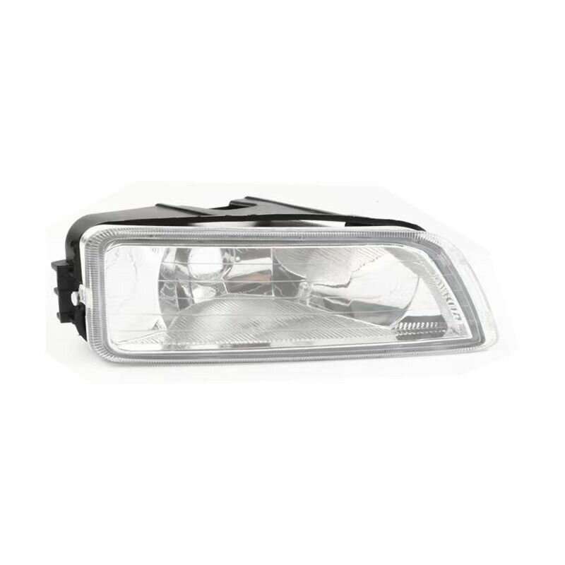 Противотуманная фара Honda Accord седьмого поколения 2003-2007 годов выпуска