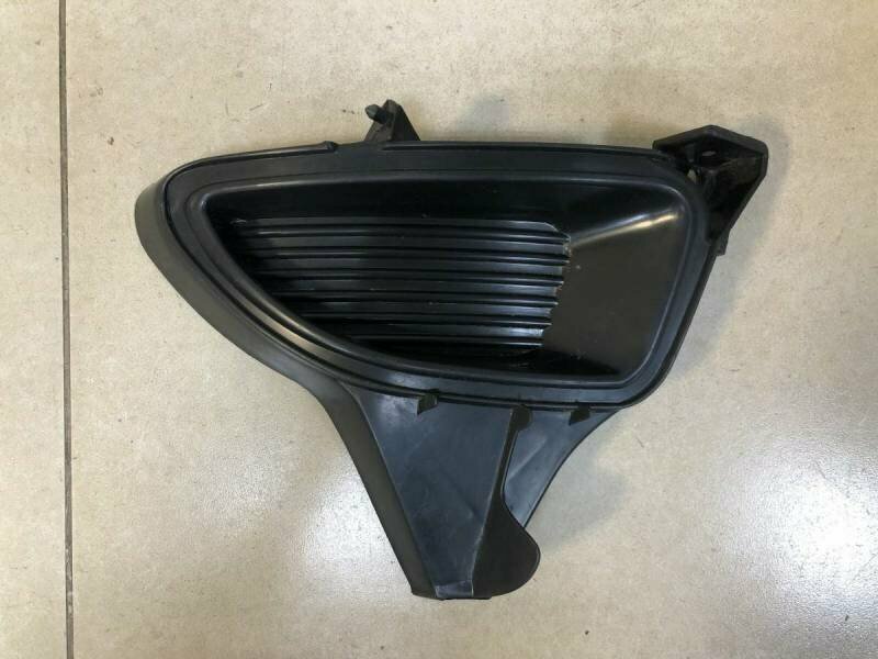 Крышка фары противотуманной правой Toyota Corolla E120 2001-2007 кат.номер: 5212712210