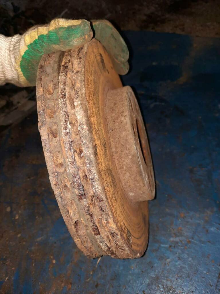 Диск тормозной передний Renault Scenic 1998