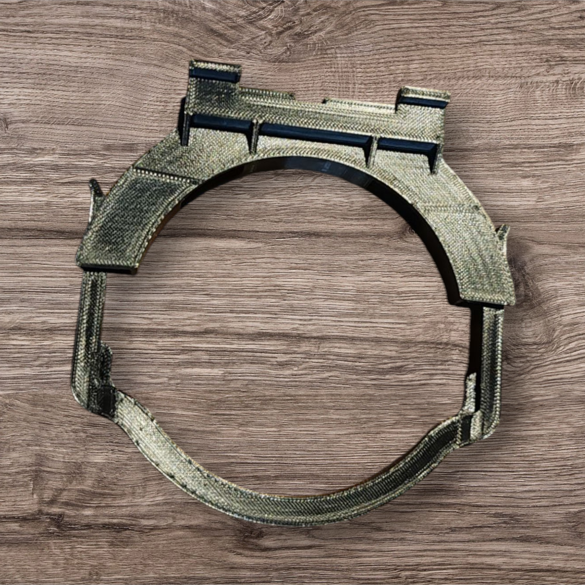 Фиксатор фановой трубы к инсталяции