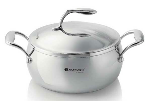 Кастрюля-сотейник 3,8 л Tupperware Варим, тушим, запекаем без масла