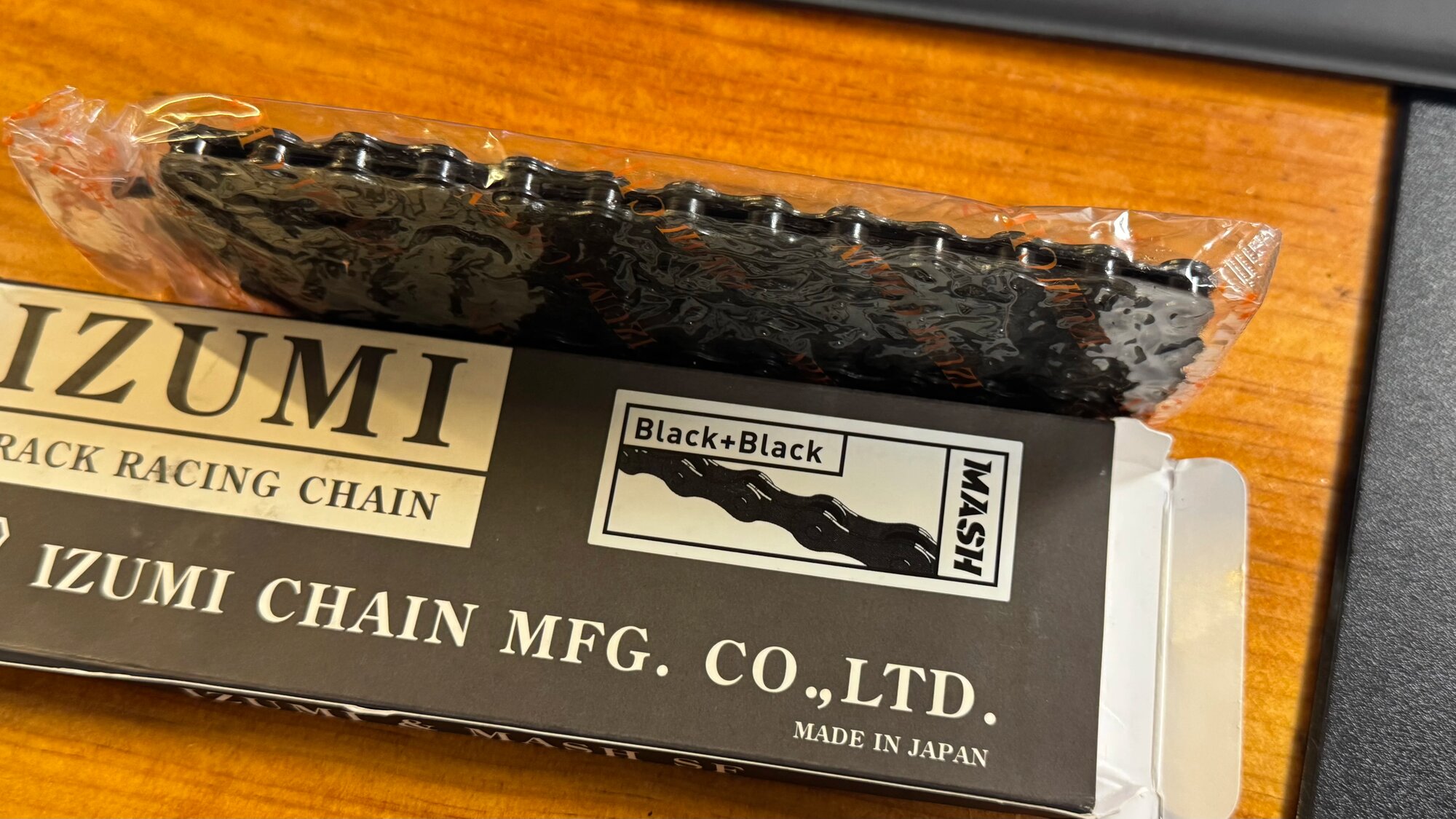 IZUMI велоцепь 100 116 звеньев MASH and IZUMI3 100L