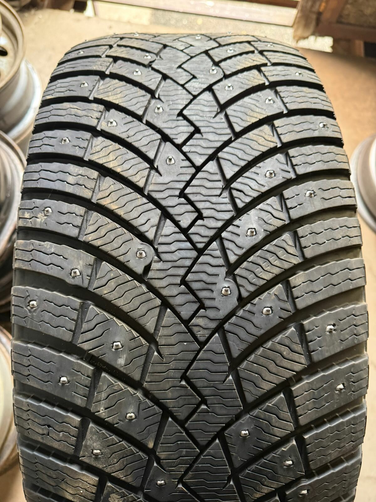 Шины б/у Pirelli Scorpion 285/45 R21 — фото 1