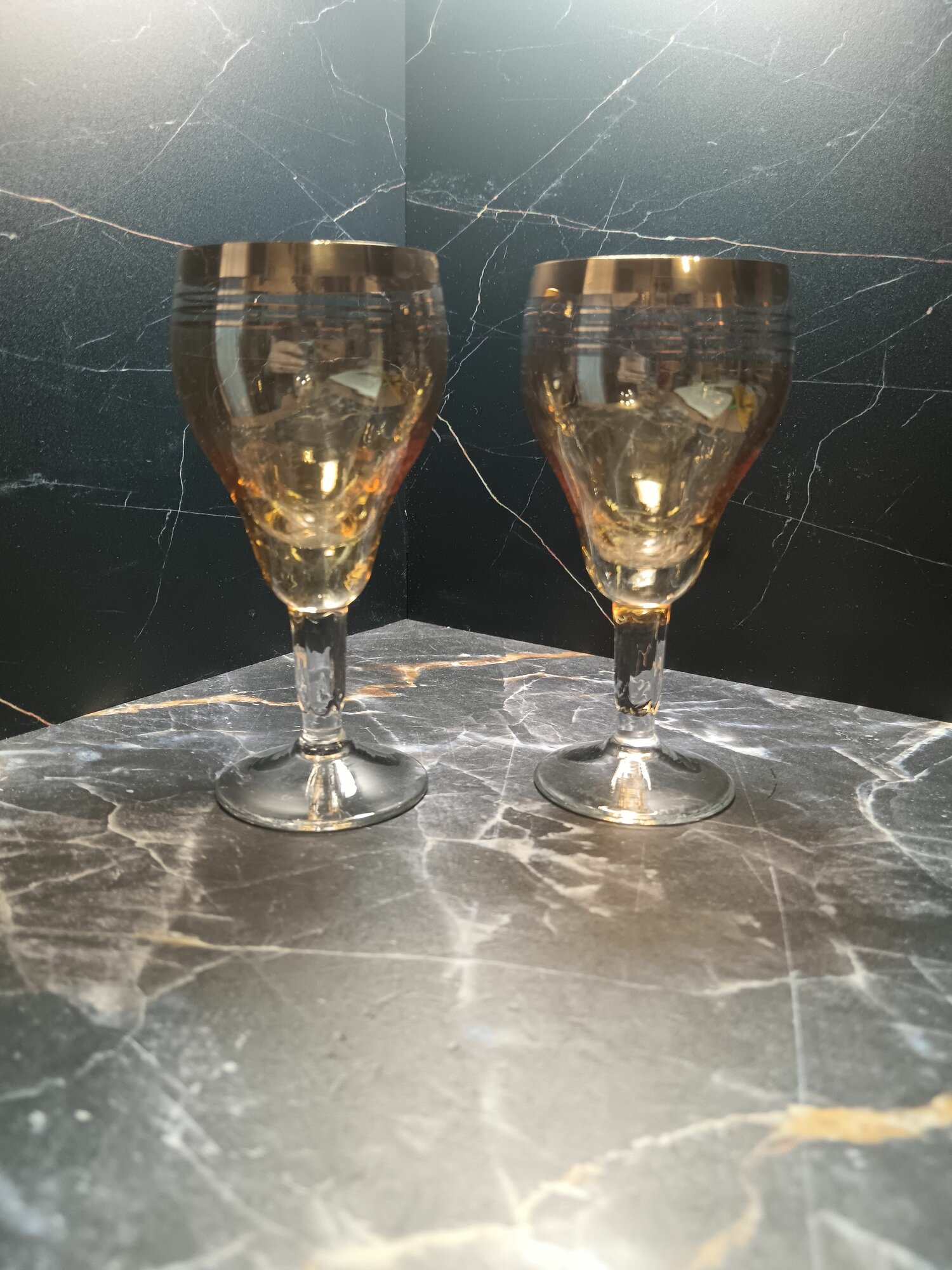 Набор из двух бокалов, карамельное стекло, золочение, СССР винтаж