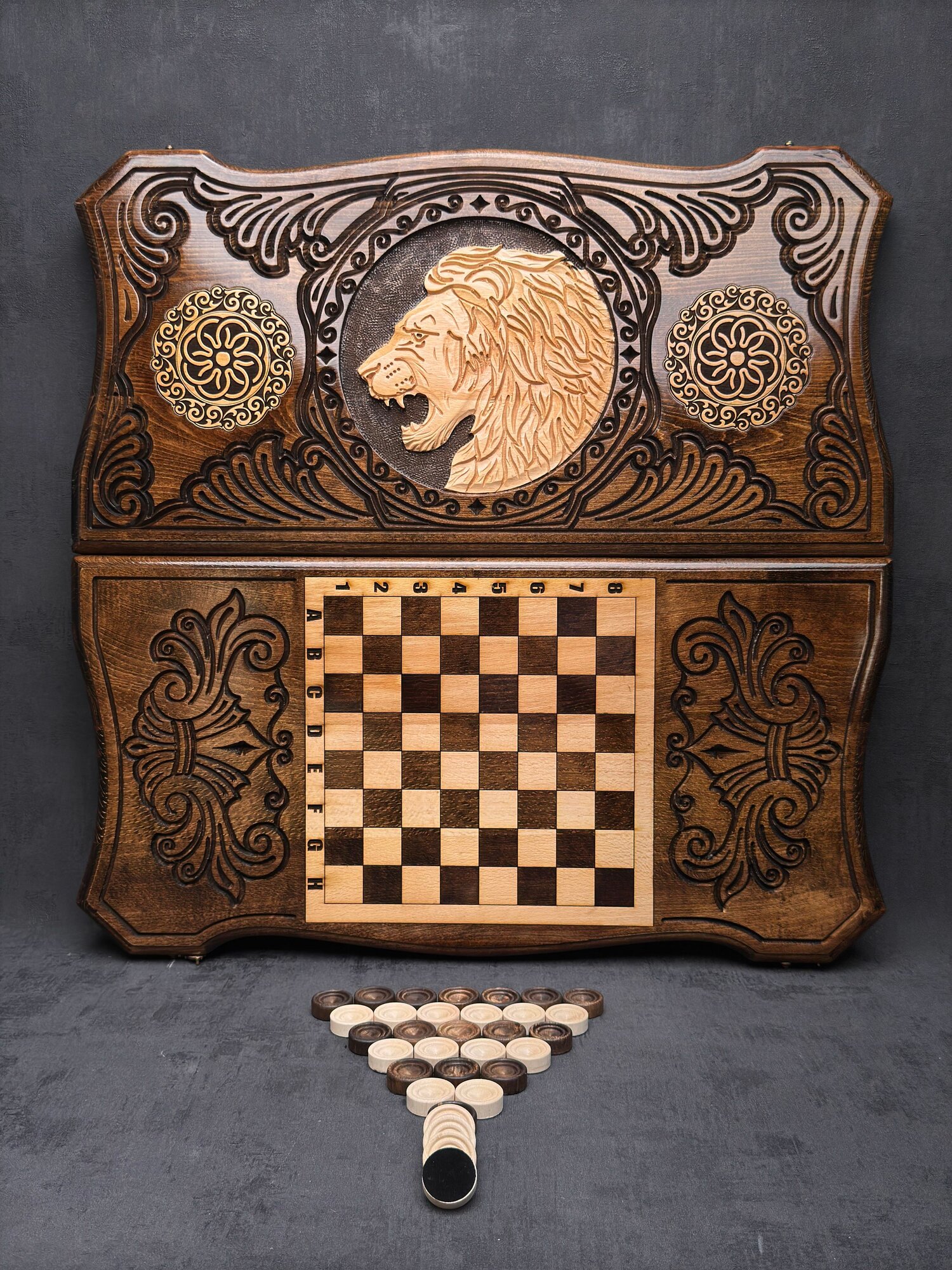 Нарды "Рёв Льва", ручная работа, деревянные, резные, складные, лакированные, 60х60 см