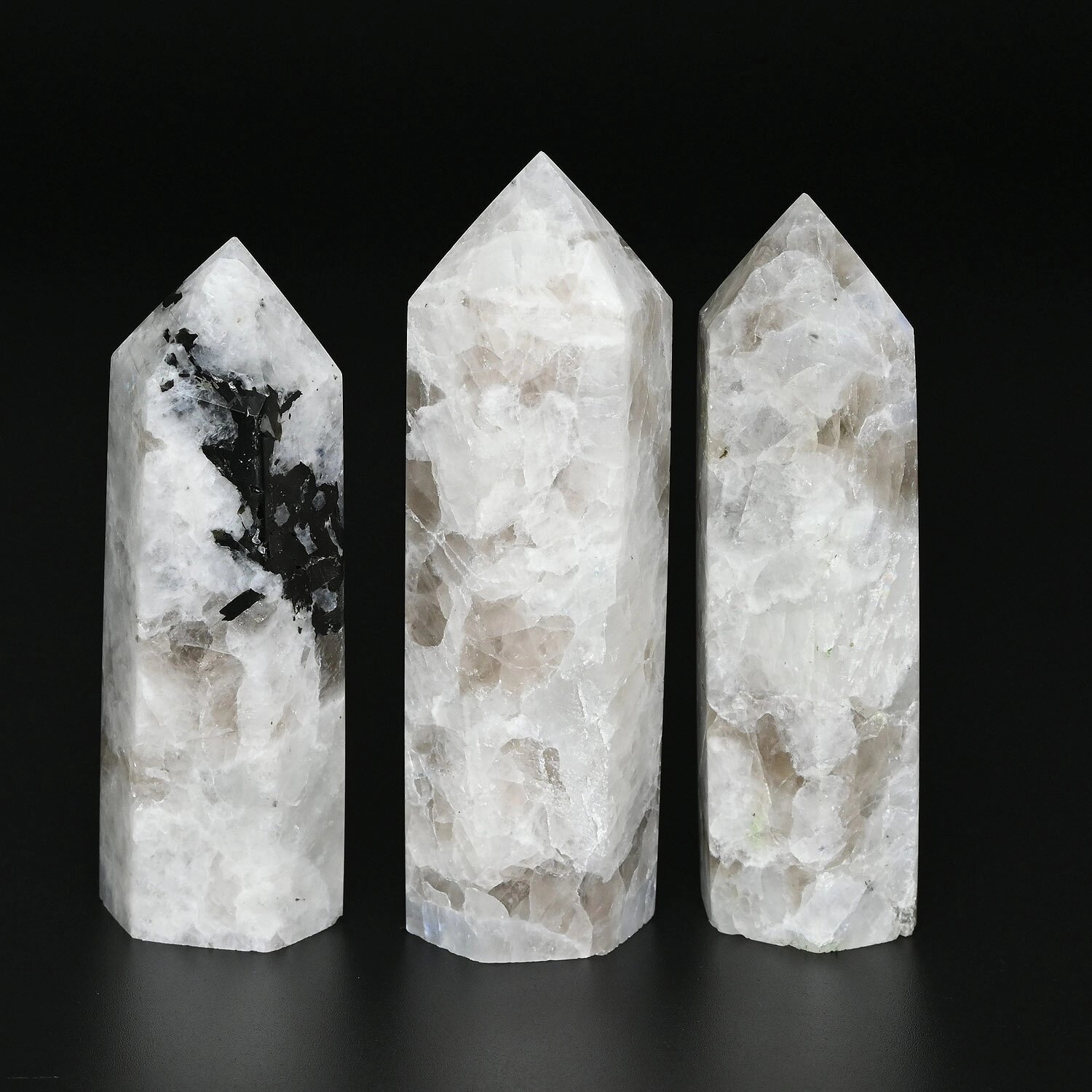 Кристалл из лунного камня "Карандаш" 21*21*73мм, 65-75г .