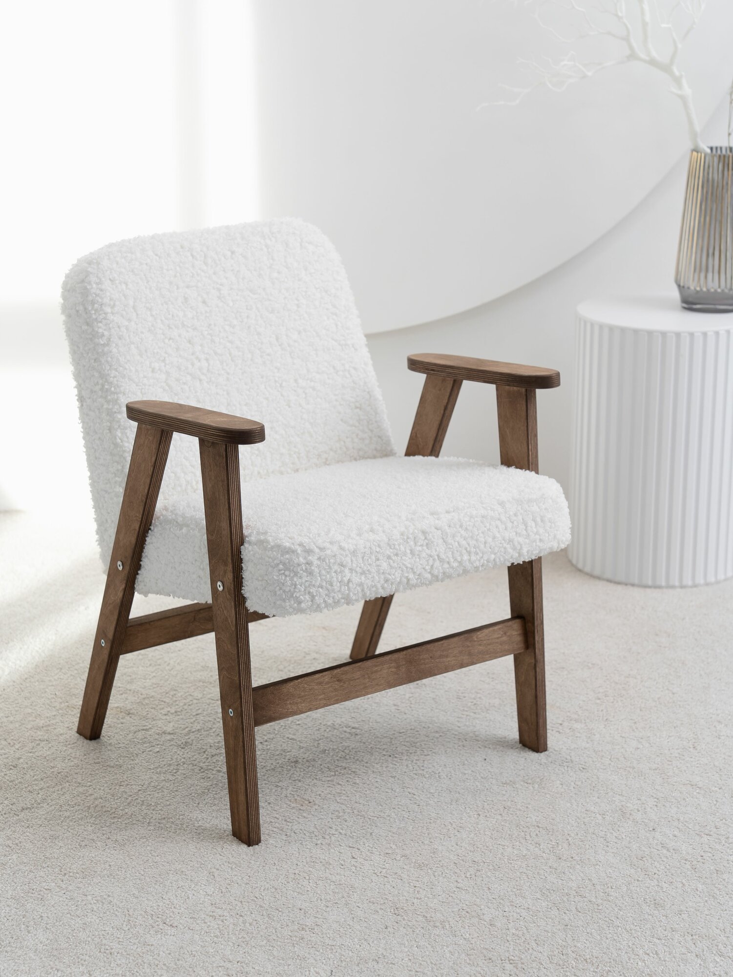 Кресло мягкое в гостиную, на кухню