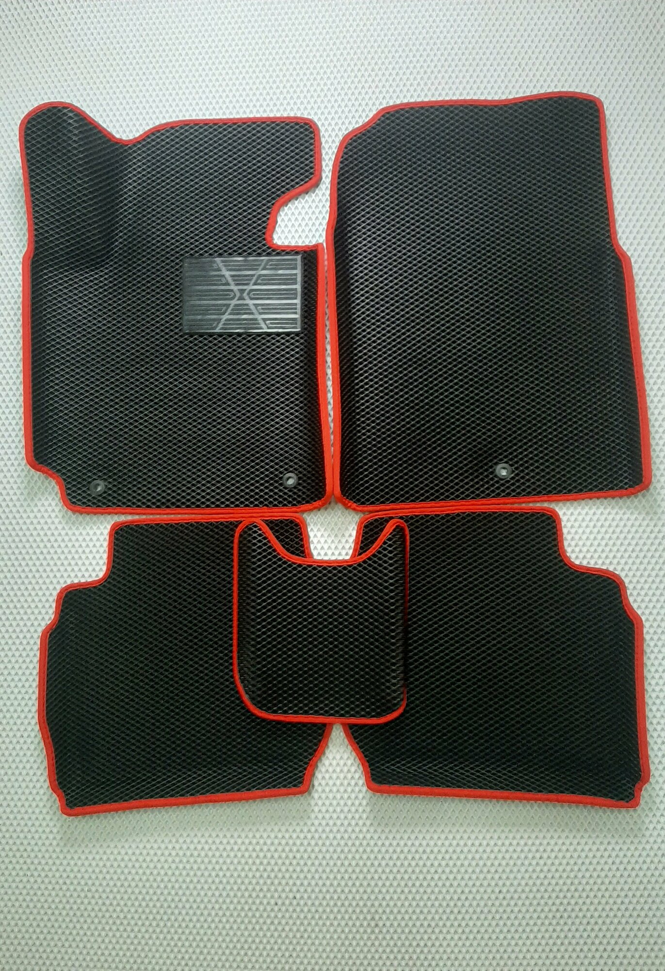 Автомобильные коврики EVA, ЕВА С бортами для KIA CERATO III / КИА церато III 2013-по н. вр.