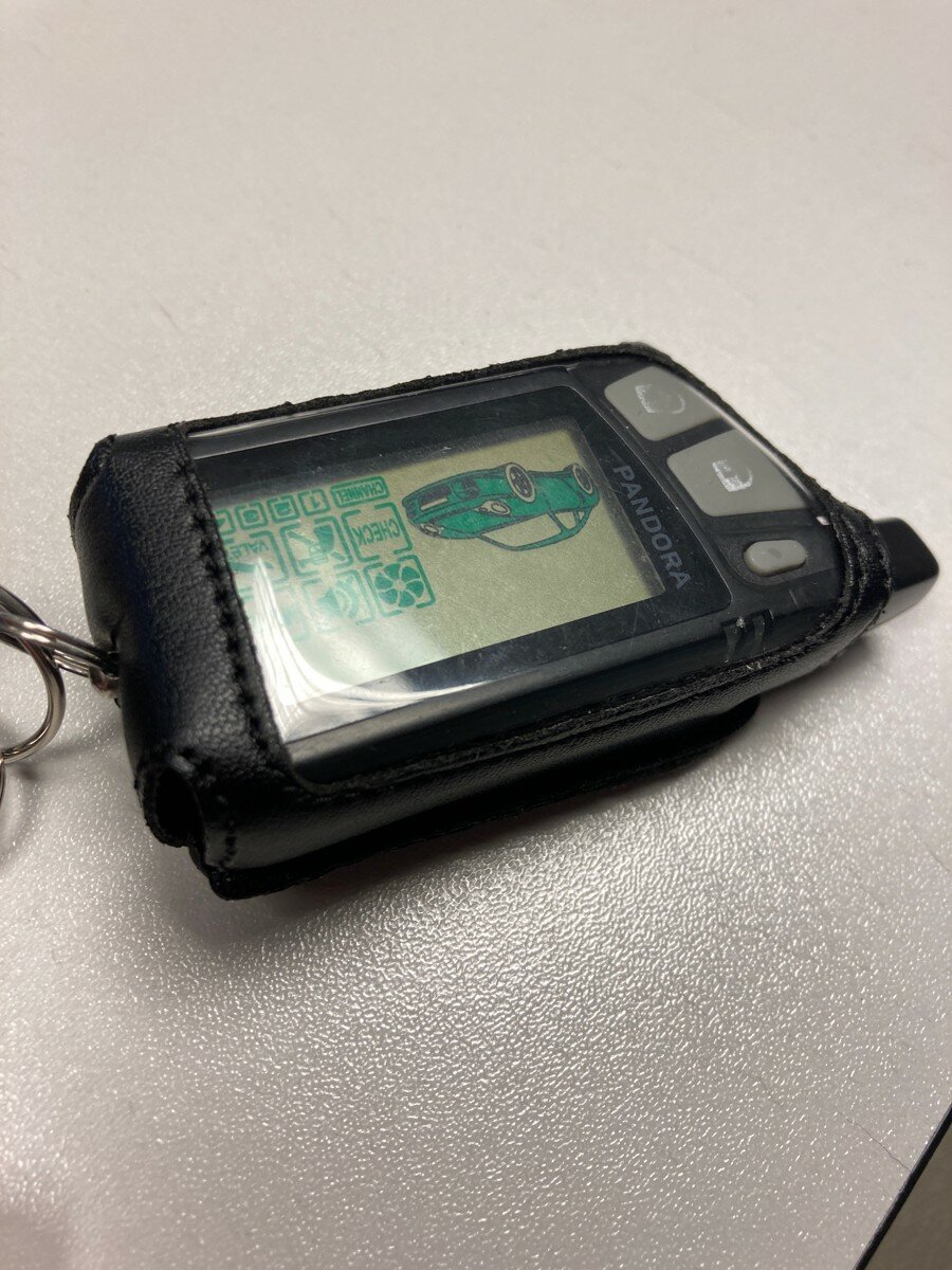 Чехол брелока сигнализаций PANDORA DXL 2500 / Deluxe 1870 i - кобура на подложке с кнопкой