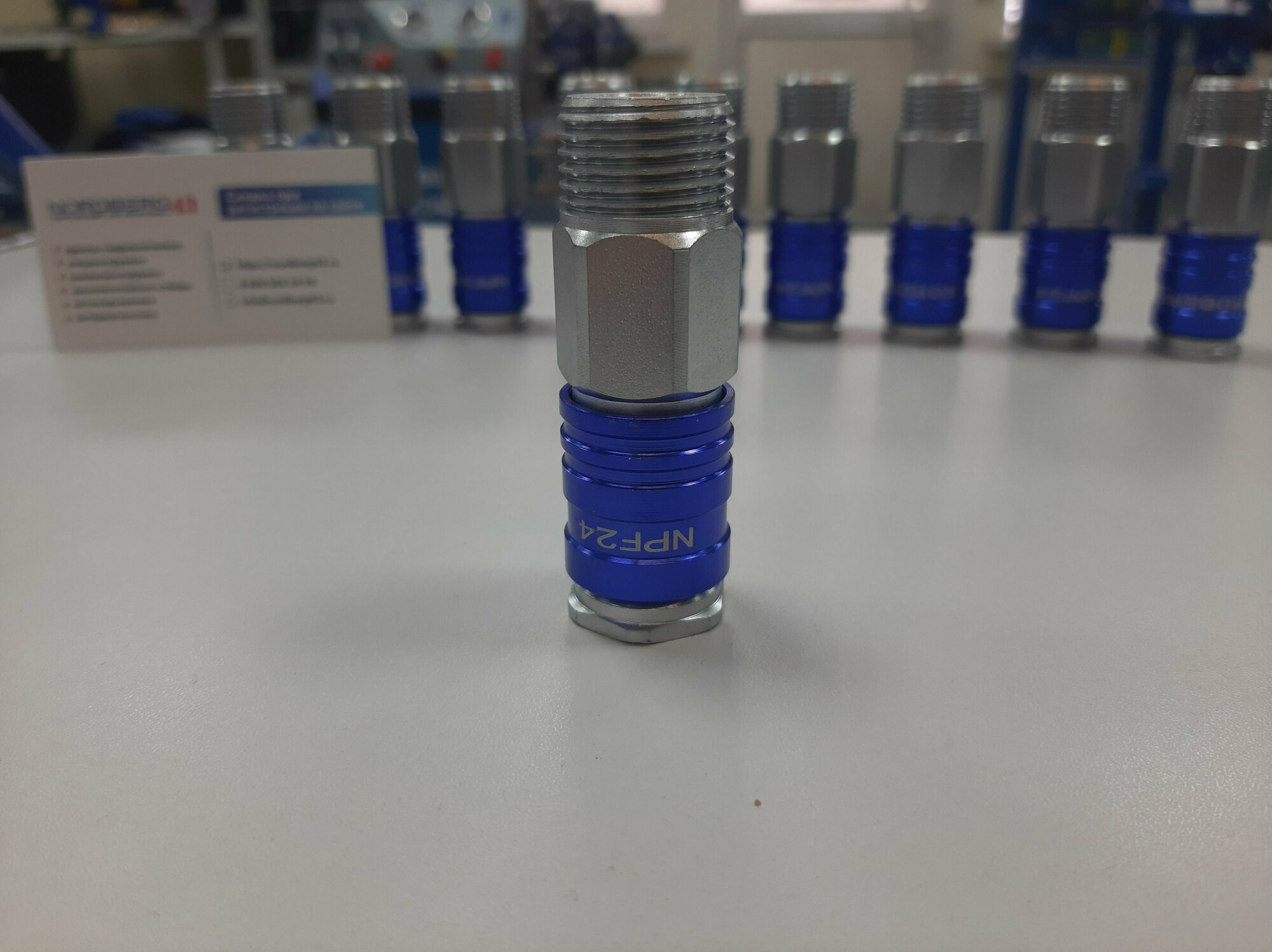 Разъем быстросъемный "мама" для пневмоинструмента - резьба M1/2" NORDBERG