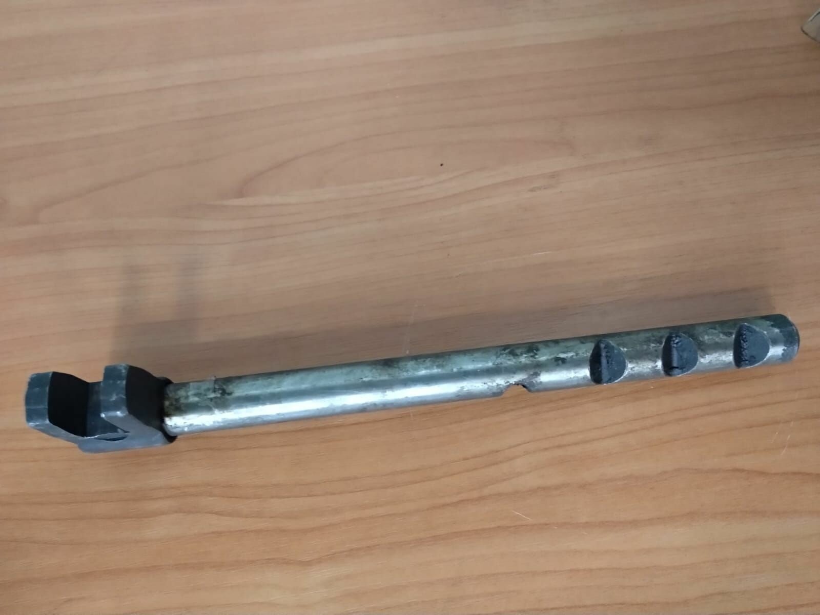 Валик ТДТ-55 КПП переключения 2/3 передачи