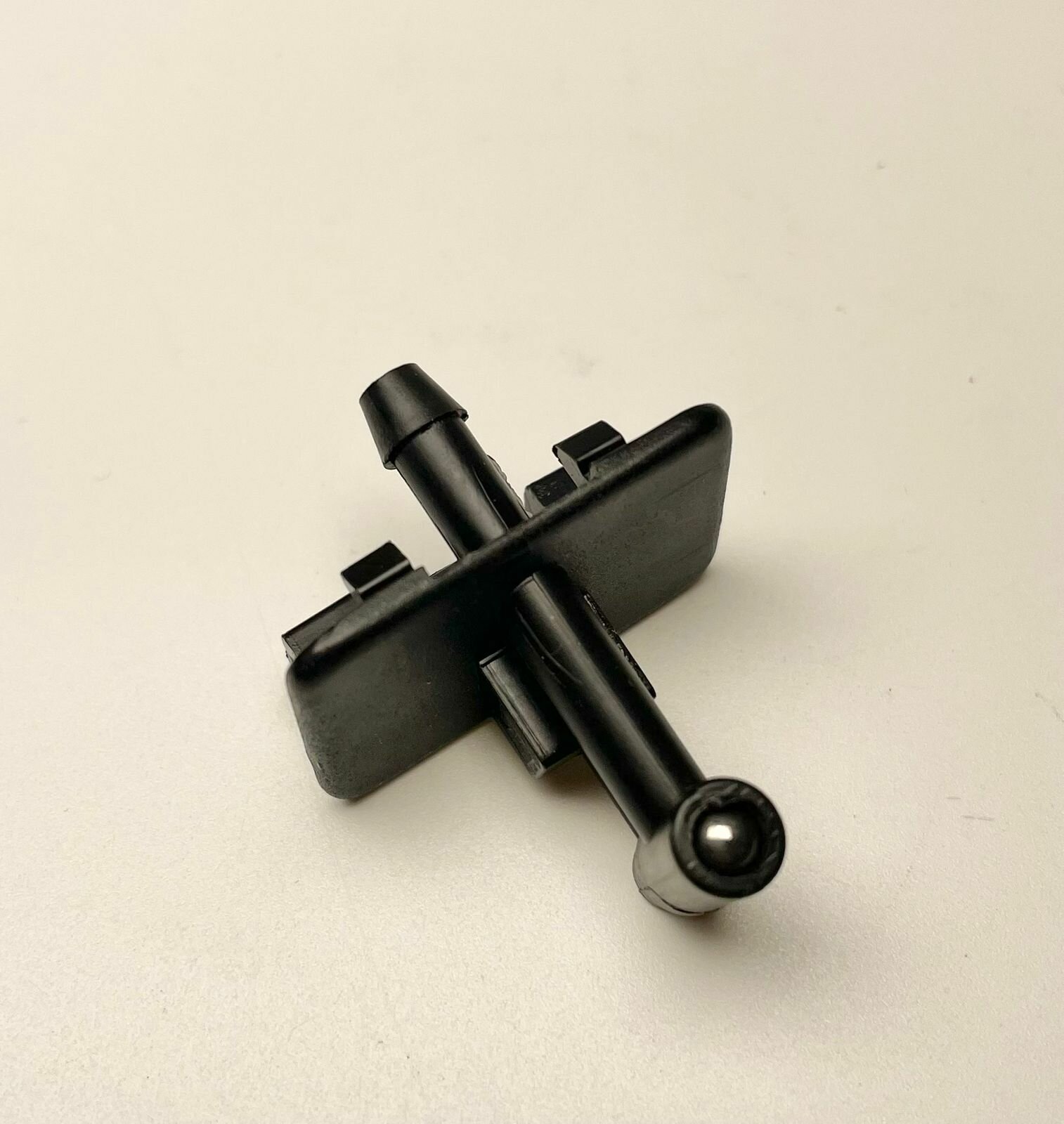 Форсунка стеклоомывателя FIAT Doblo III 1353227080