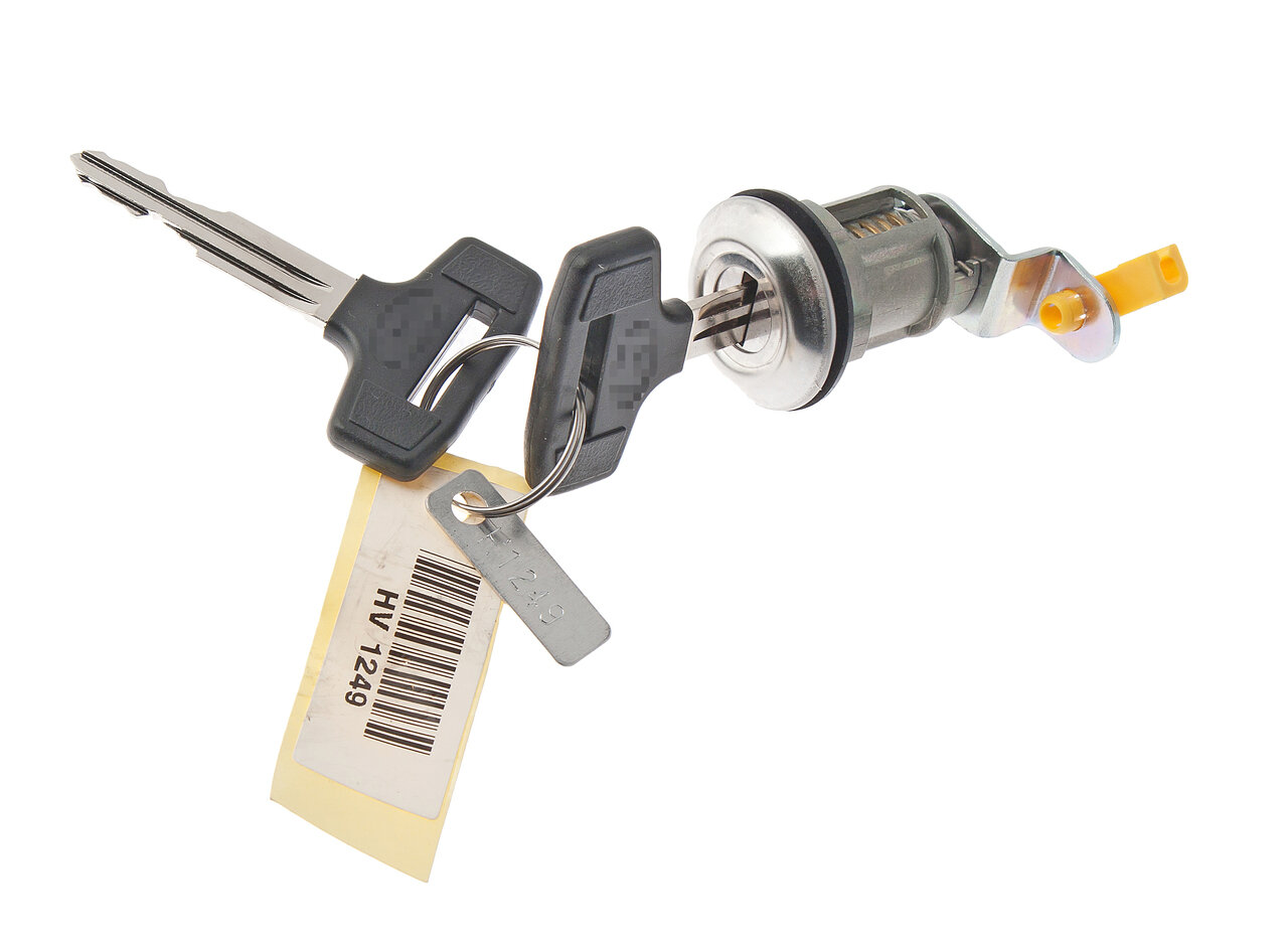 Личинка HYUNDAI HD65,72,78 замка двери правой с ключом OE