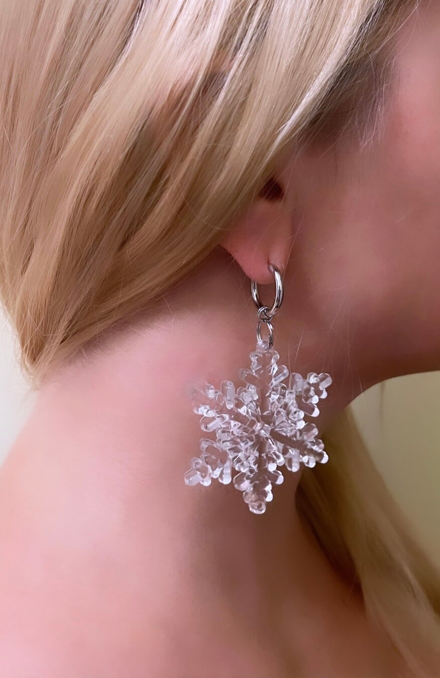 Серьги с подвесками, конго Jewellery by Marina Orlova, акрил, размер 75 мм, прозрачный — фото 1