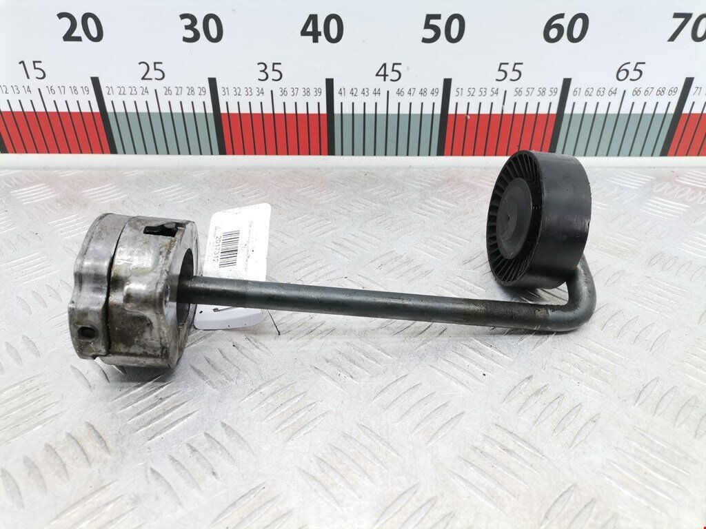 Натяжитель ремня генератора (приводного поликлинового ремня Volkswagen Caddy 2 950405 арт. 2017312