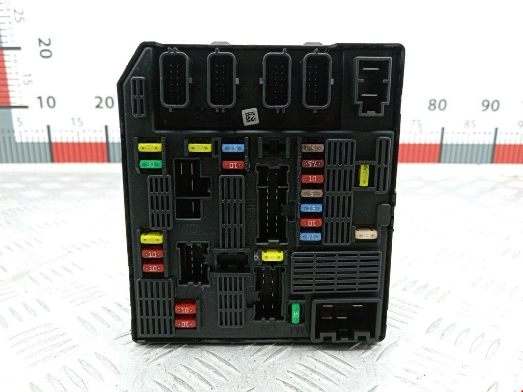 Блок предохранителей Renault Scenic 3 252360003R арт. 1933616