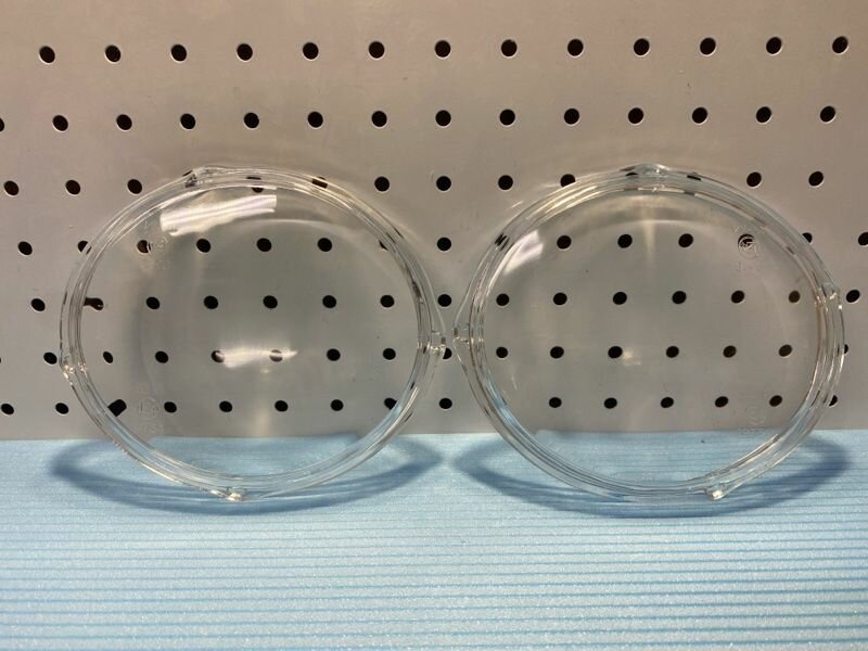 Комплект стекол фар противотуманных внешних для автомобилей Скания 5 серии овальное левое/правое (стекло)