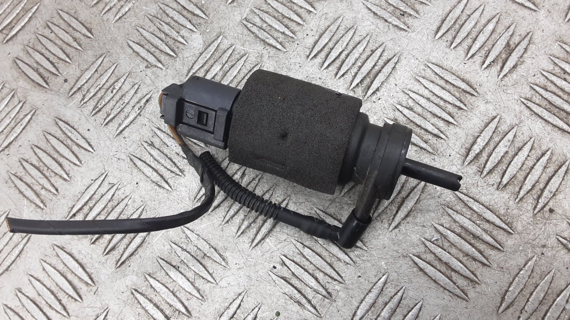 Моторчик омывателя фар BMW 3 E46