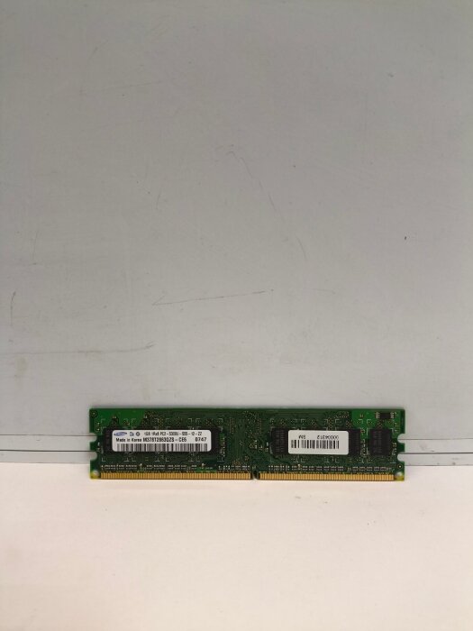 Оперативная память DDR2 1Gb PC2-5300 Samsung M378T2863QZS-CE6