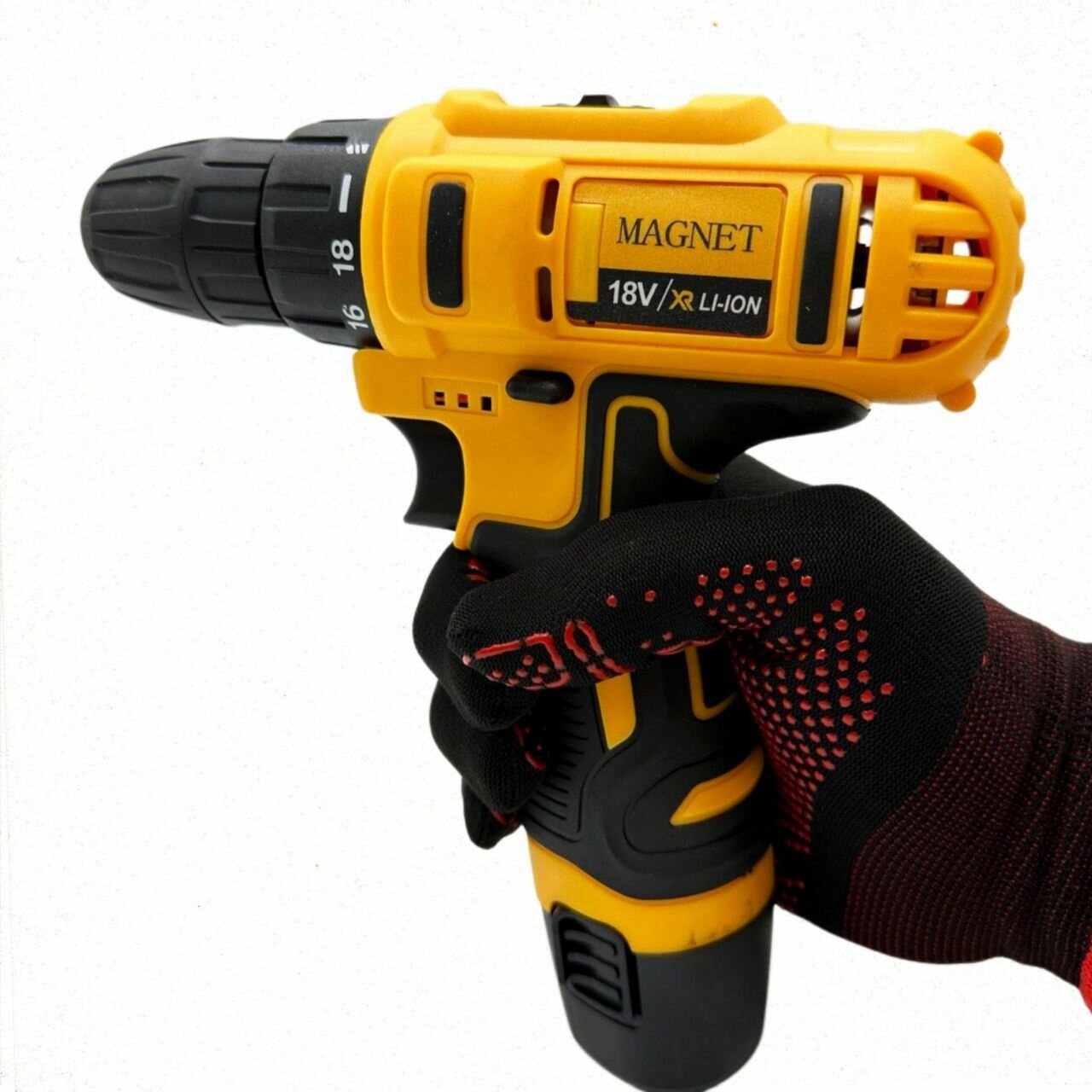 Дрель-шуруповерт аккумуляторный MAGNET 18v / набор из 27 предметов
